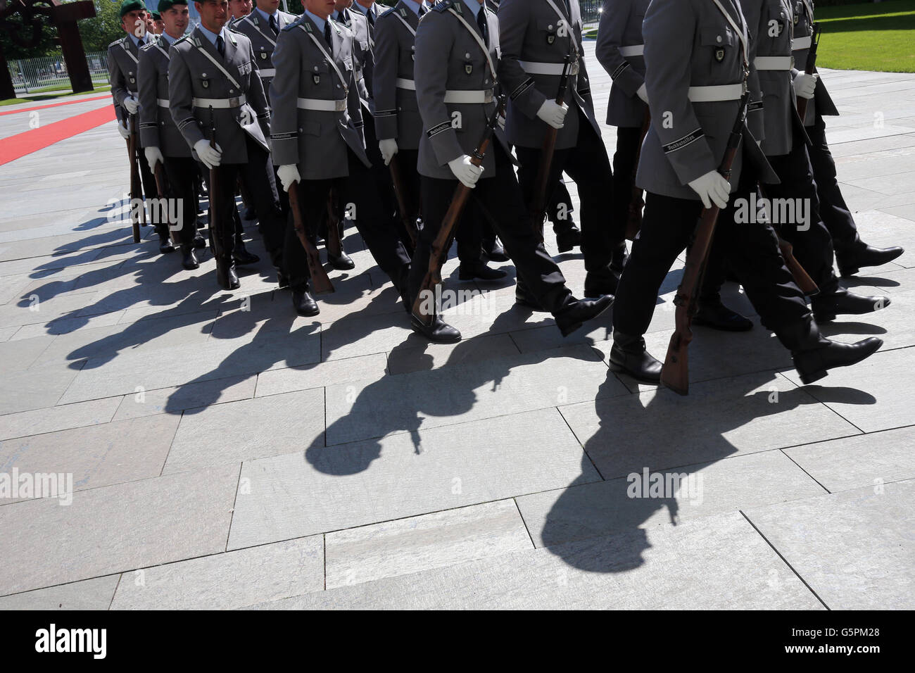 Battalion parade hi-res stock photography and images - Alamy