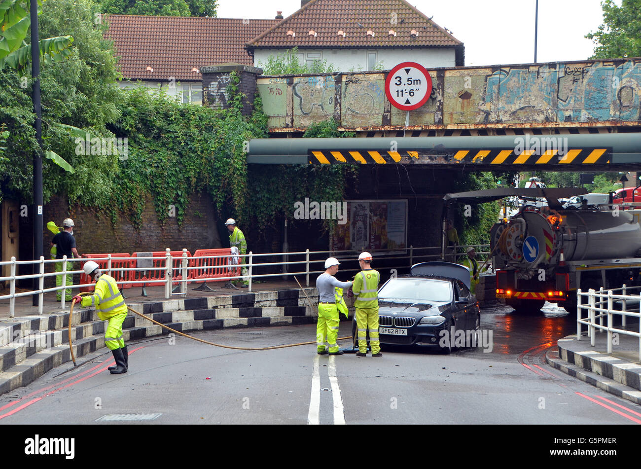Latchmere hi-res stock photography and images - Alamy