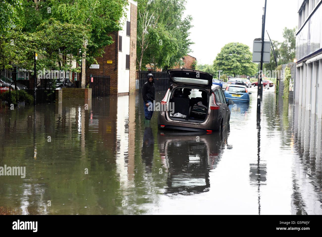 Car trapped in flood water hi-res stock photography and images - Alamy