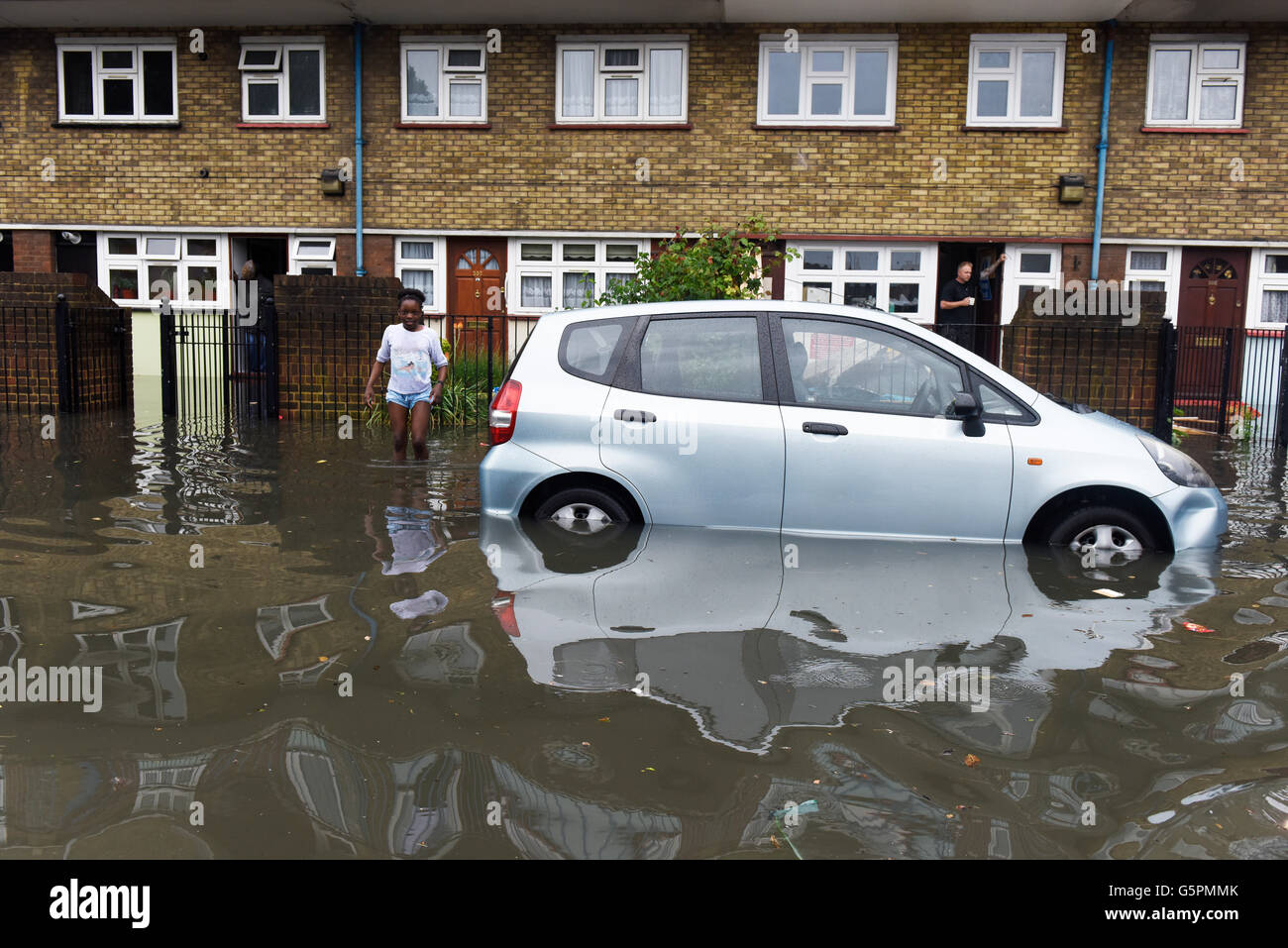 London, UK. 23rd June 2016. UK Weather: Heavy rain causes flooding in ...