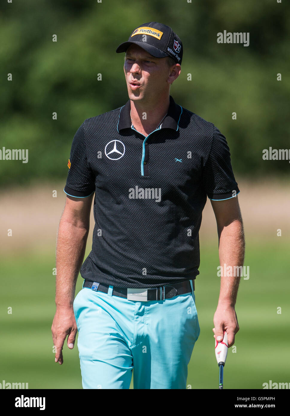 Marcel siem reacts hi-res stock photography and images - Alamy