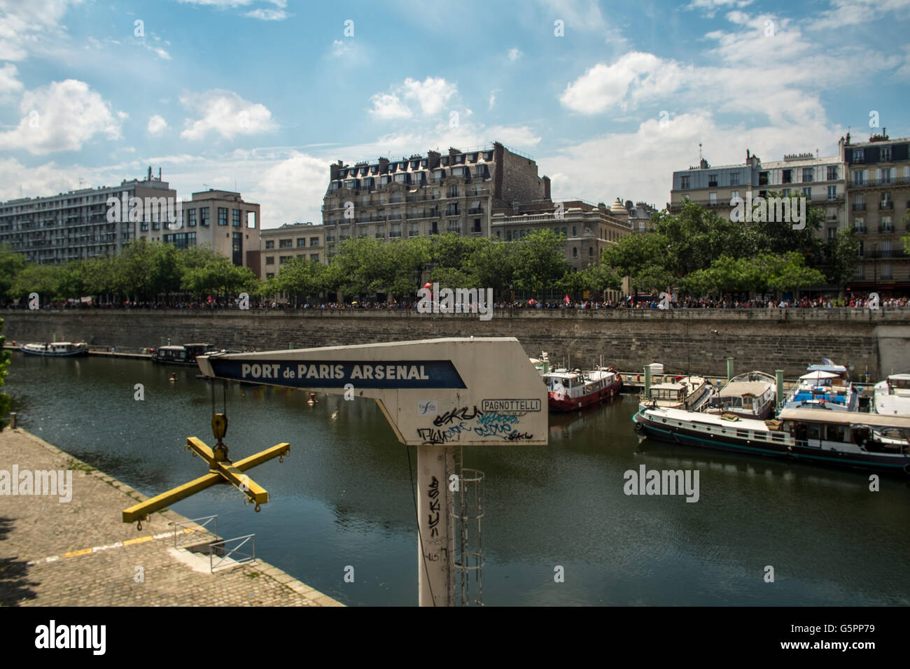 11th arrondissement of paris hi-res stock photography and images - Alamy