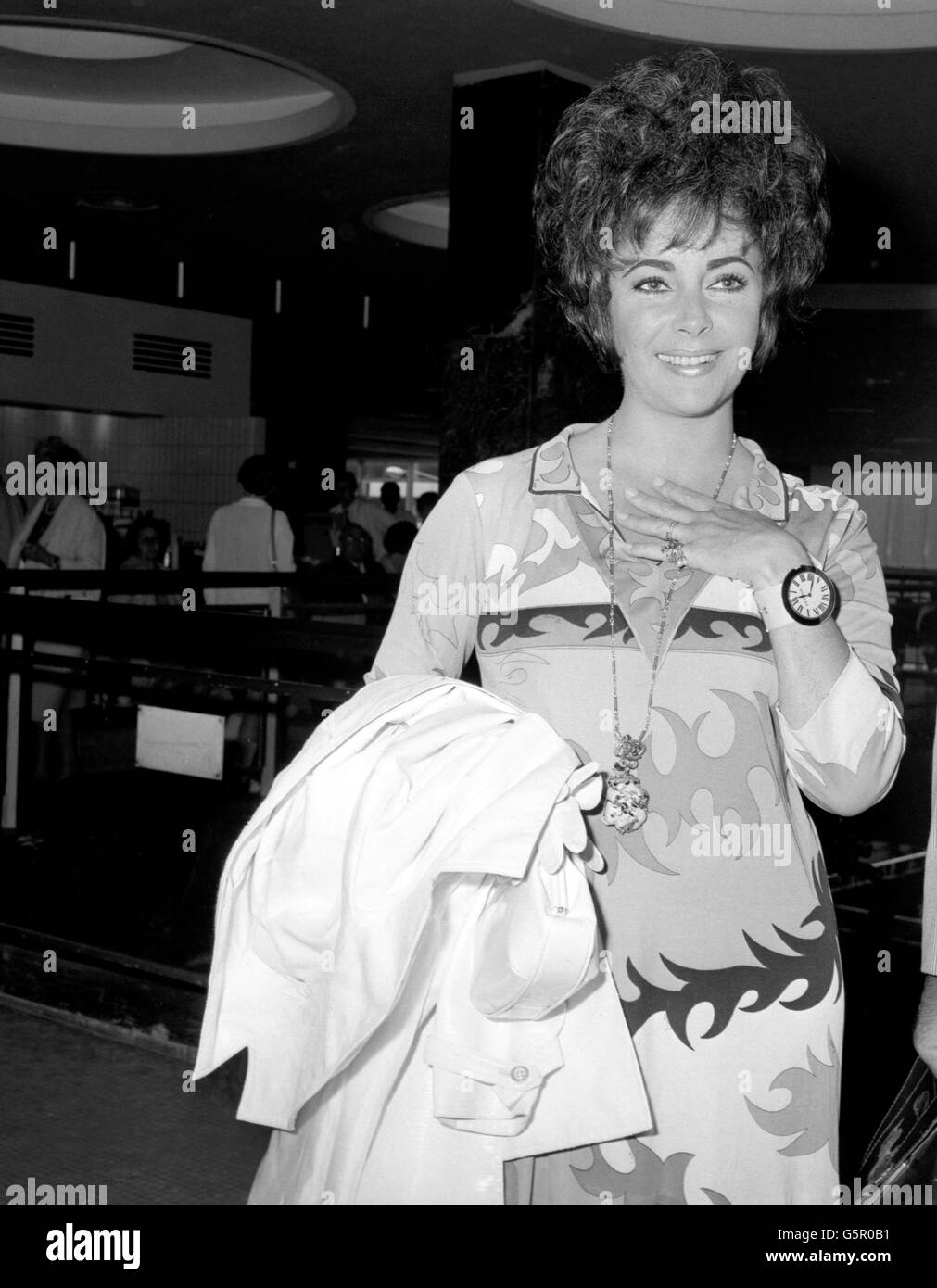 Elizabeth Taylor Heathrow Airport High Resolution Stock Photography and ...