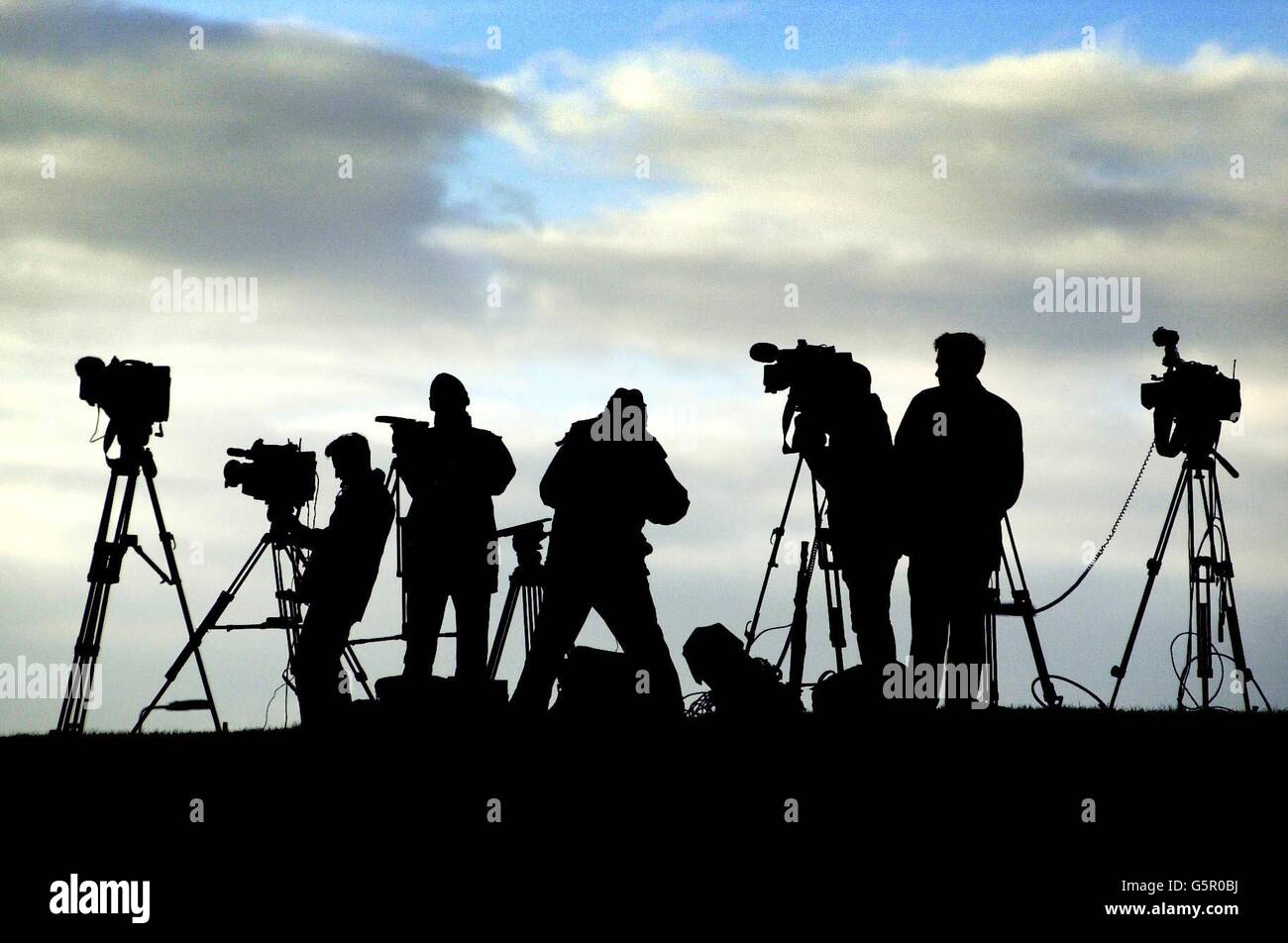 The media gather to overlook barlinnie prison in glasgow hi-res stock ...