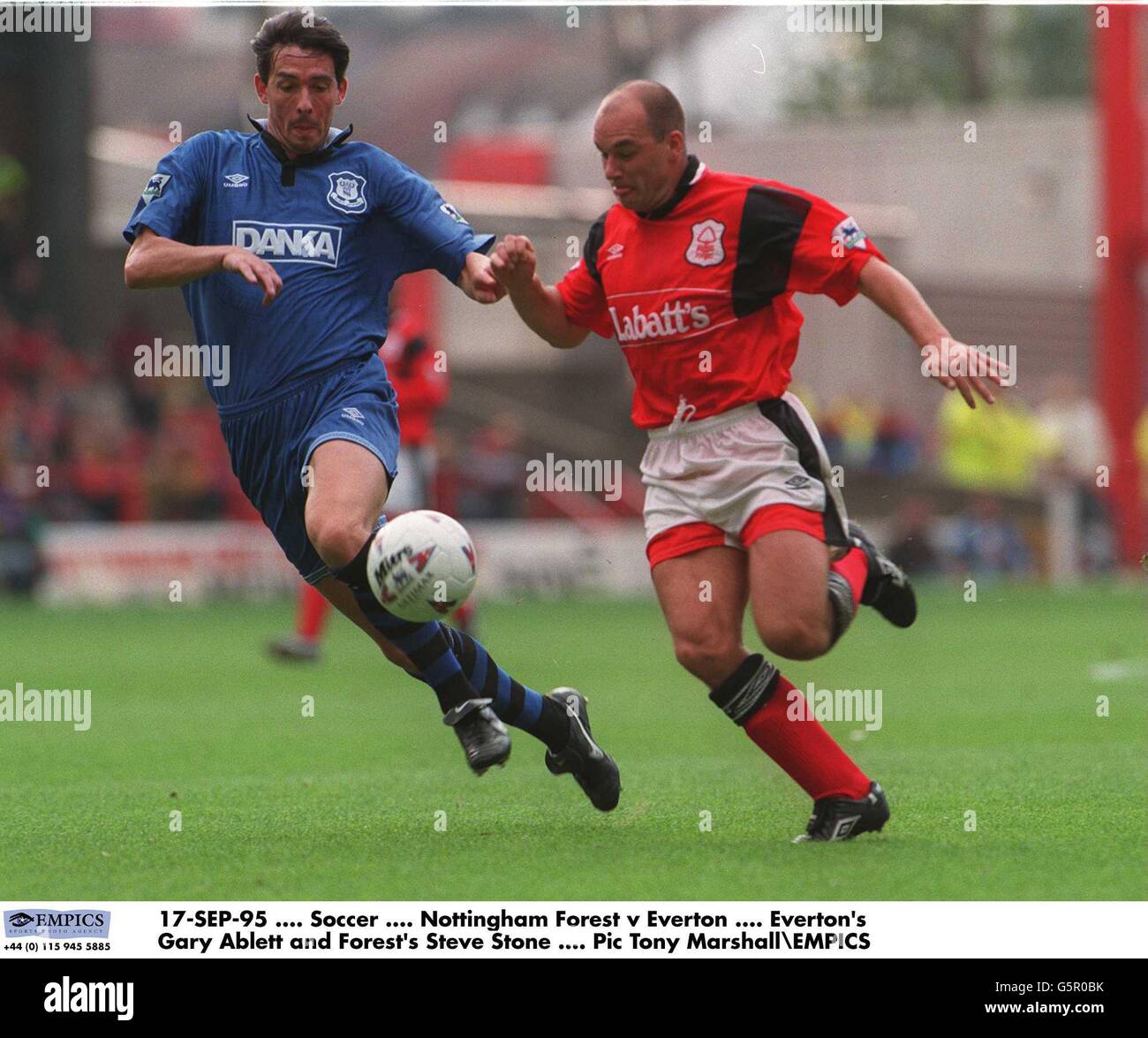 Empics 6 forest v everton hi-res stock photography and images - Alamy