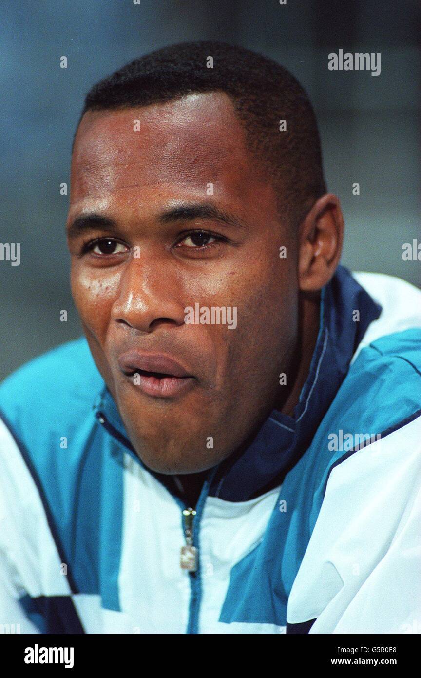 Les ferdinand england hi-res stock photography and images - Alamy