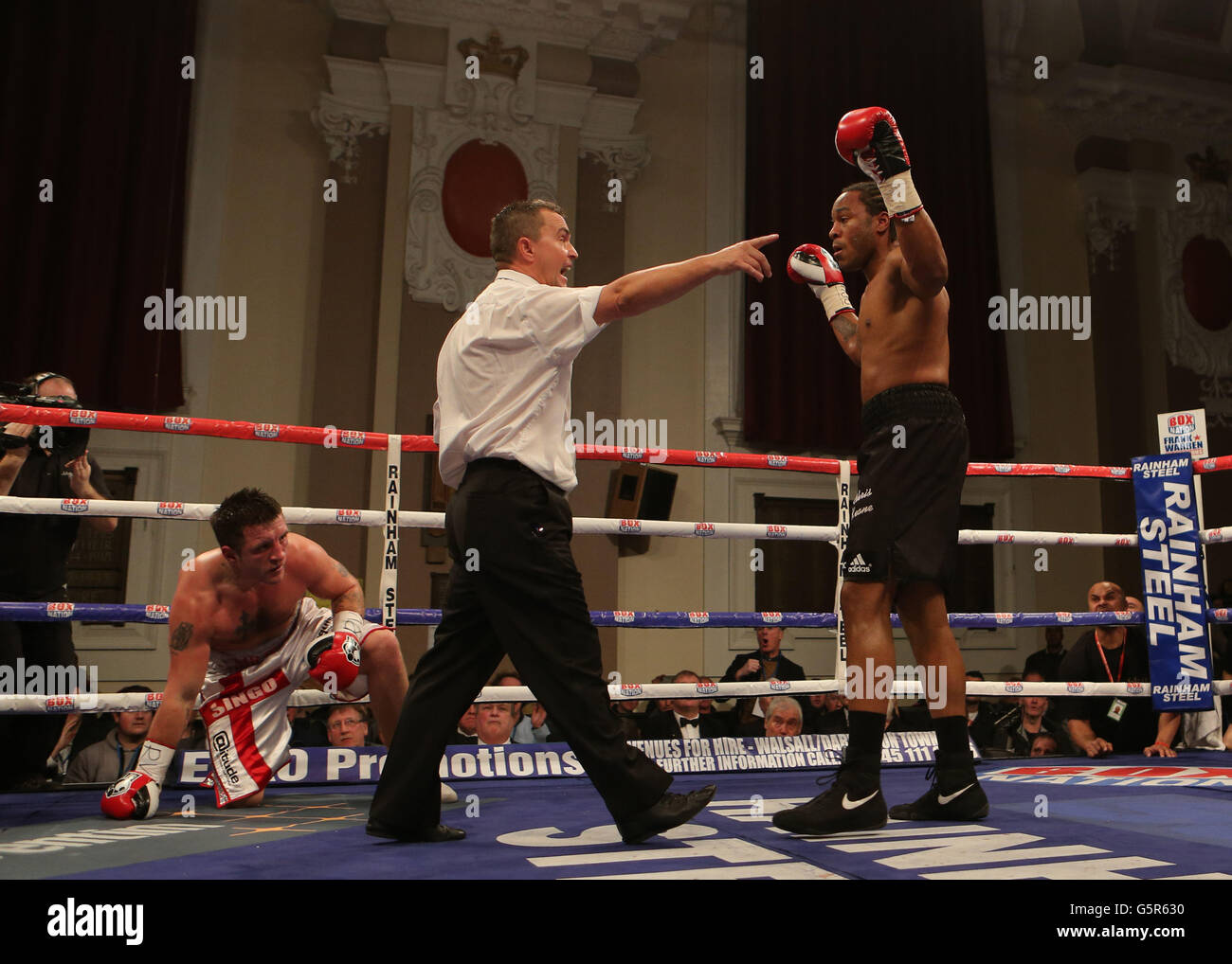Boxing - Walsall Town Hall Stock Photo - Alamy