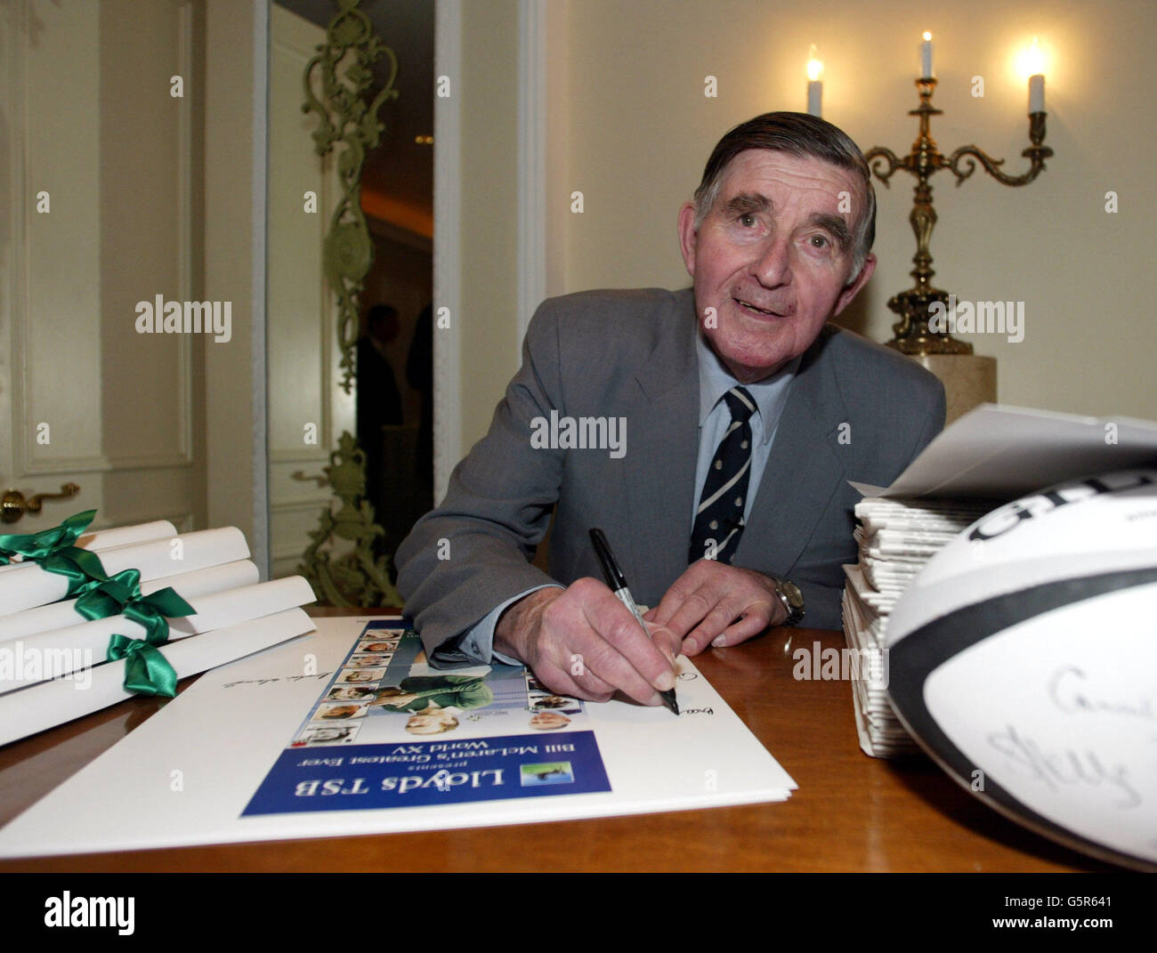 RUGBY - COMMENTATOR BILL McLAREN Stock Photo - Alamy