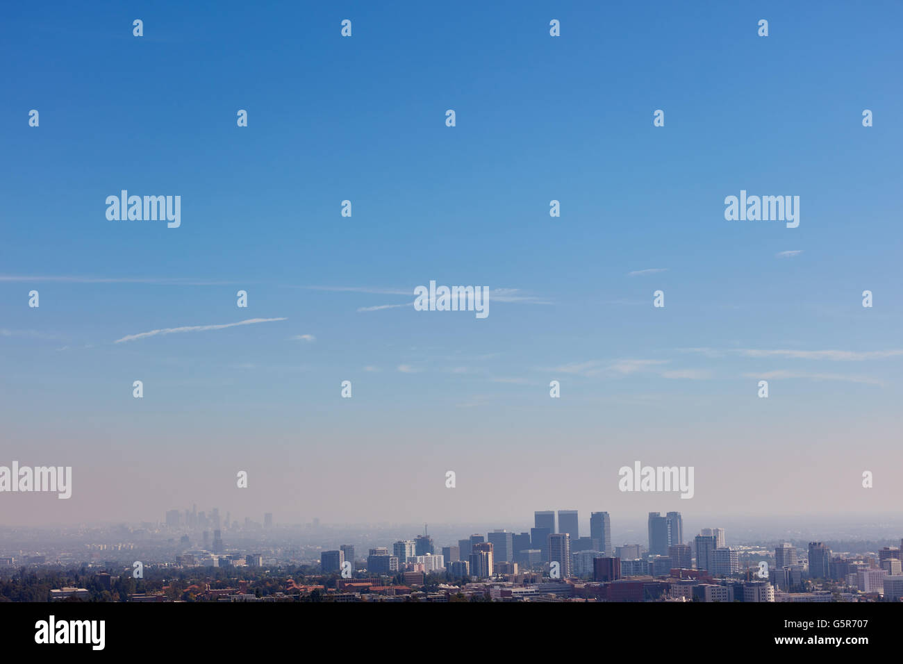 Los angeles view blue sky hi-res stock photography and images - Alamy