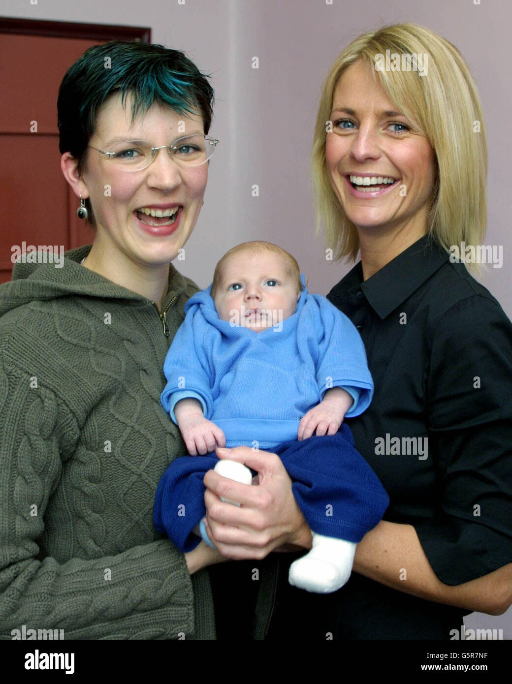 Celebrity with mother with daughter smiling infant health ulrika ...