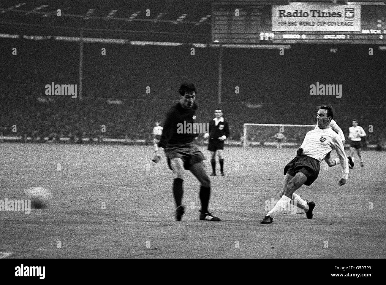 Soccer - FIFA World Cup England 1966 - Group One - England v Mexico ...