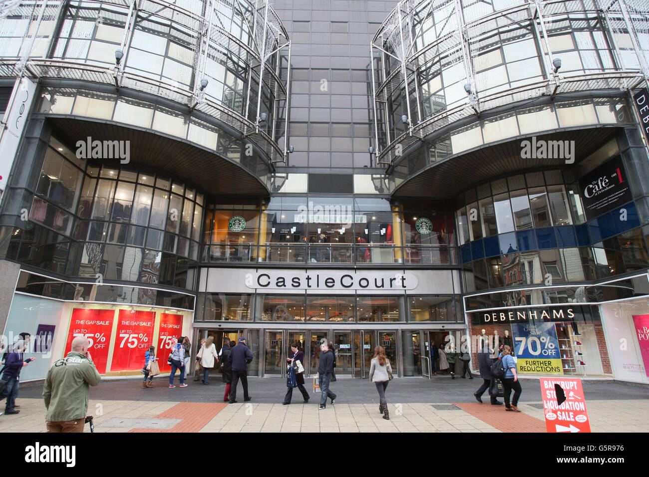 Castlecourt Shopping Centre Belfast Stock Photos & Castlecourt Shopping ...