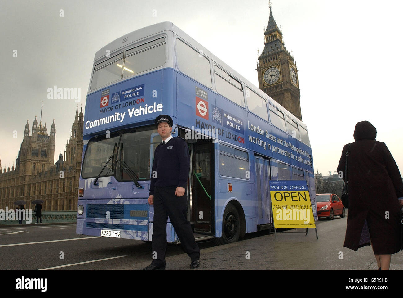 New police station - a bus Stock Photo - Alamy