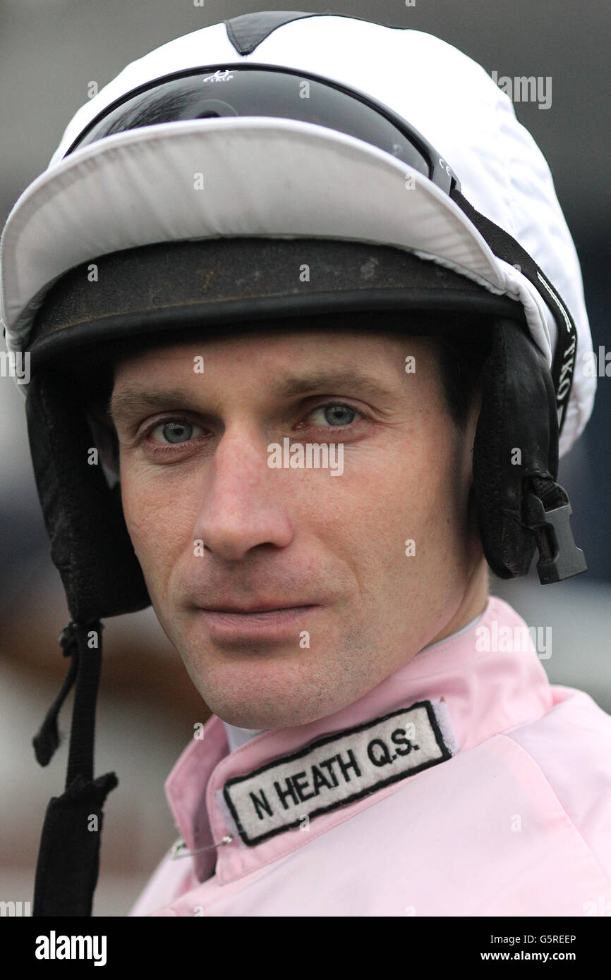 Leicester racecourse hurdle hi-res stock photography and images - Alamy