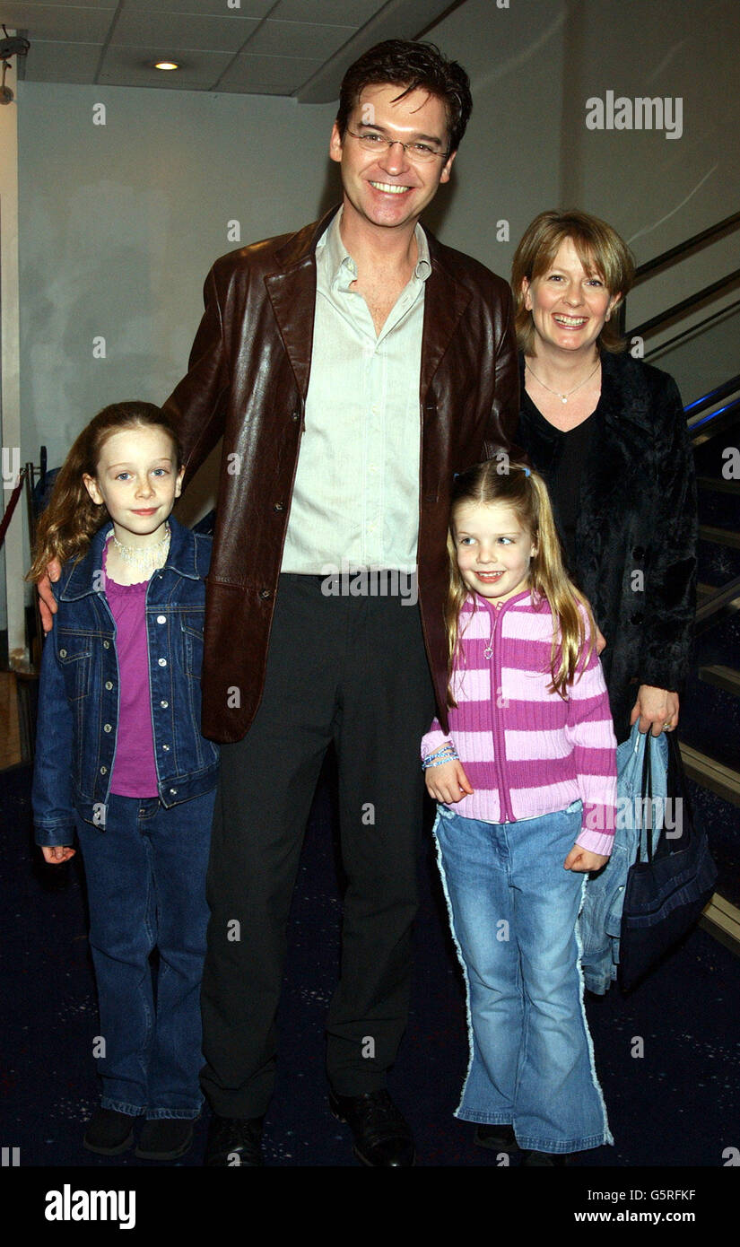 Ruby schofield and molly schofield hi-res stock photography and images ...