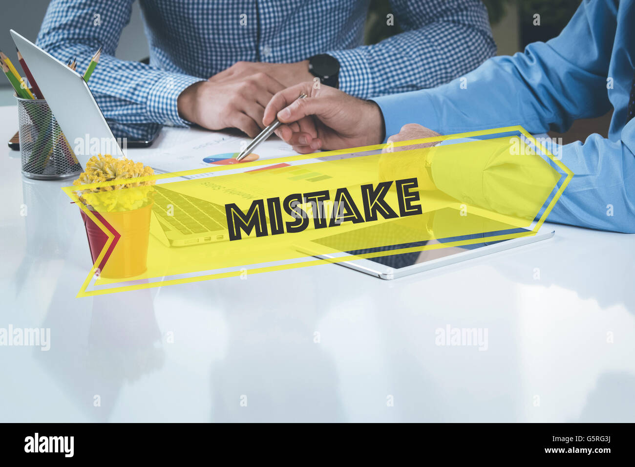 BUSINESS WORKING OFFICE Mistake TEAMWORK BRAINSTORMING CONCEPT Stock ...