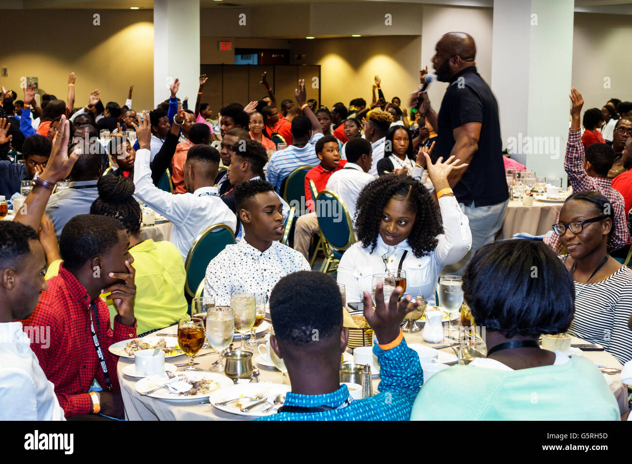 Black teen teens girls female speaking hi-res stock photography and ...