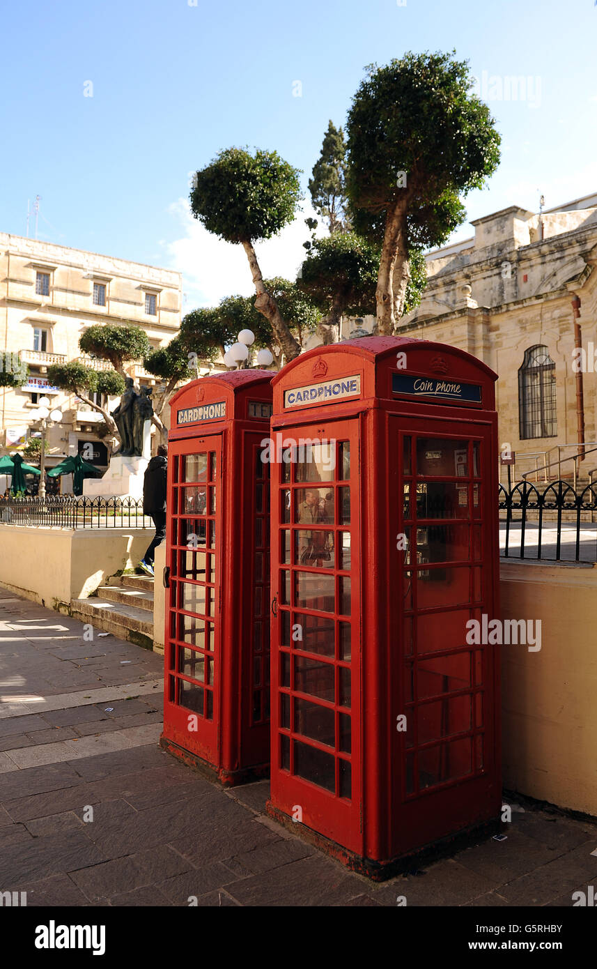 Maltese redbox phone gv general view ampics hi-res stock photography ...
