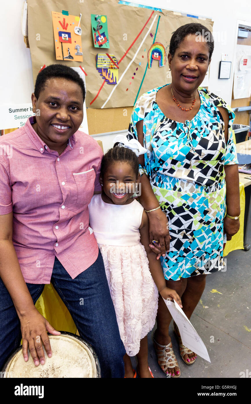 Mom cultural center hi-res stock photography and images - Alamy