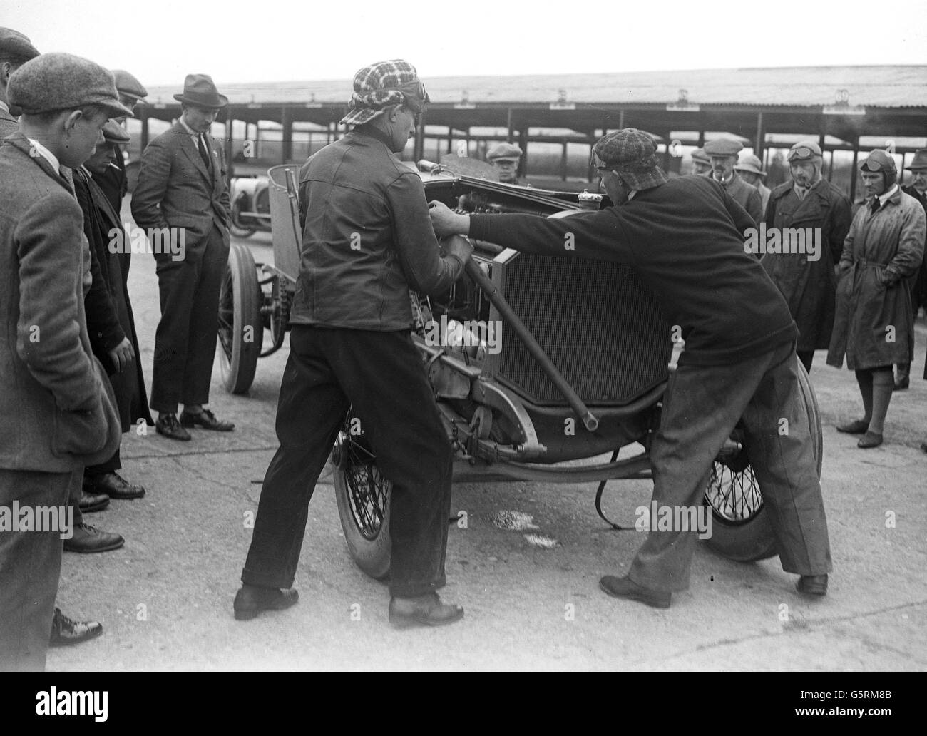 Motor Racing at Brooklands : 1920 Stock Photo - Alamy