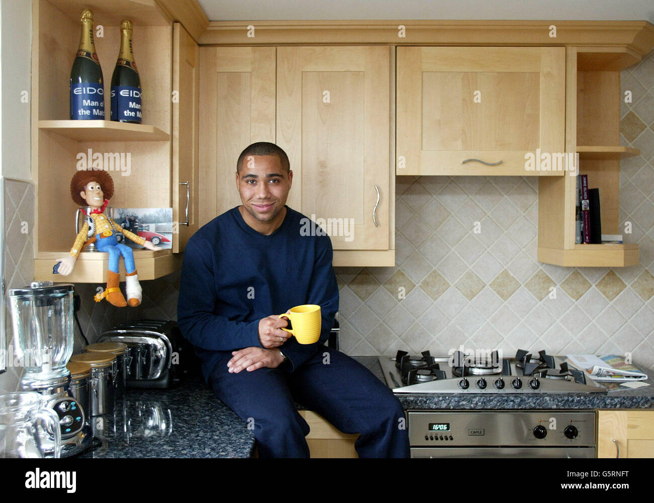 Man City player Jeff Whitley Stock Photo - Alamy