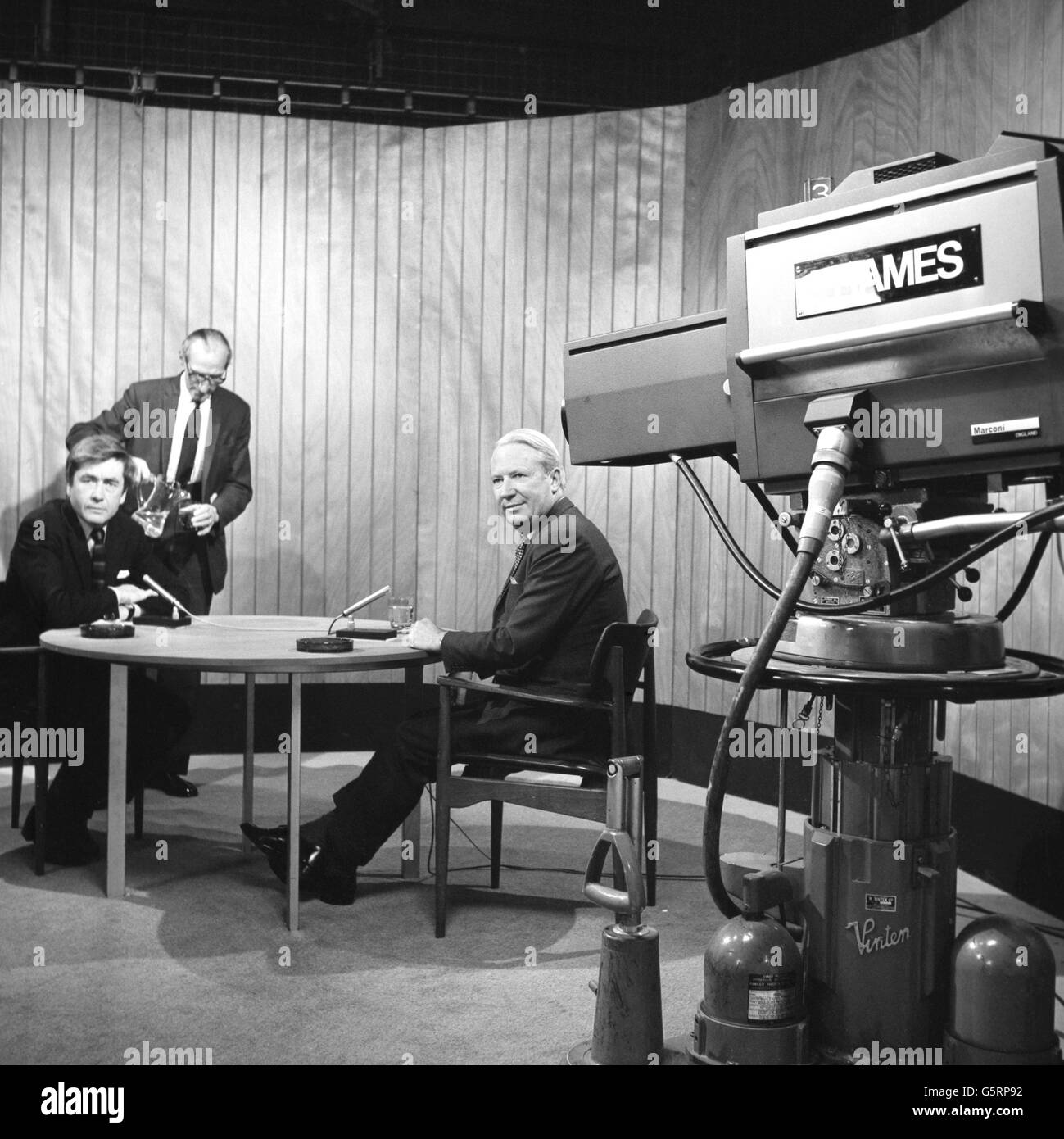 Tv interview 1970s hi-res stock photography and images - Alamy