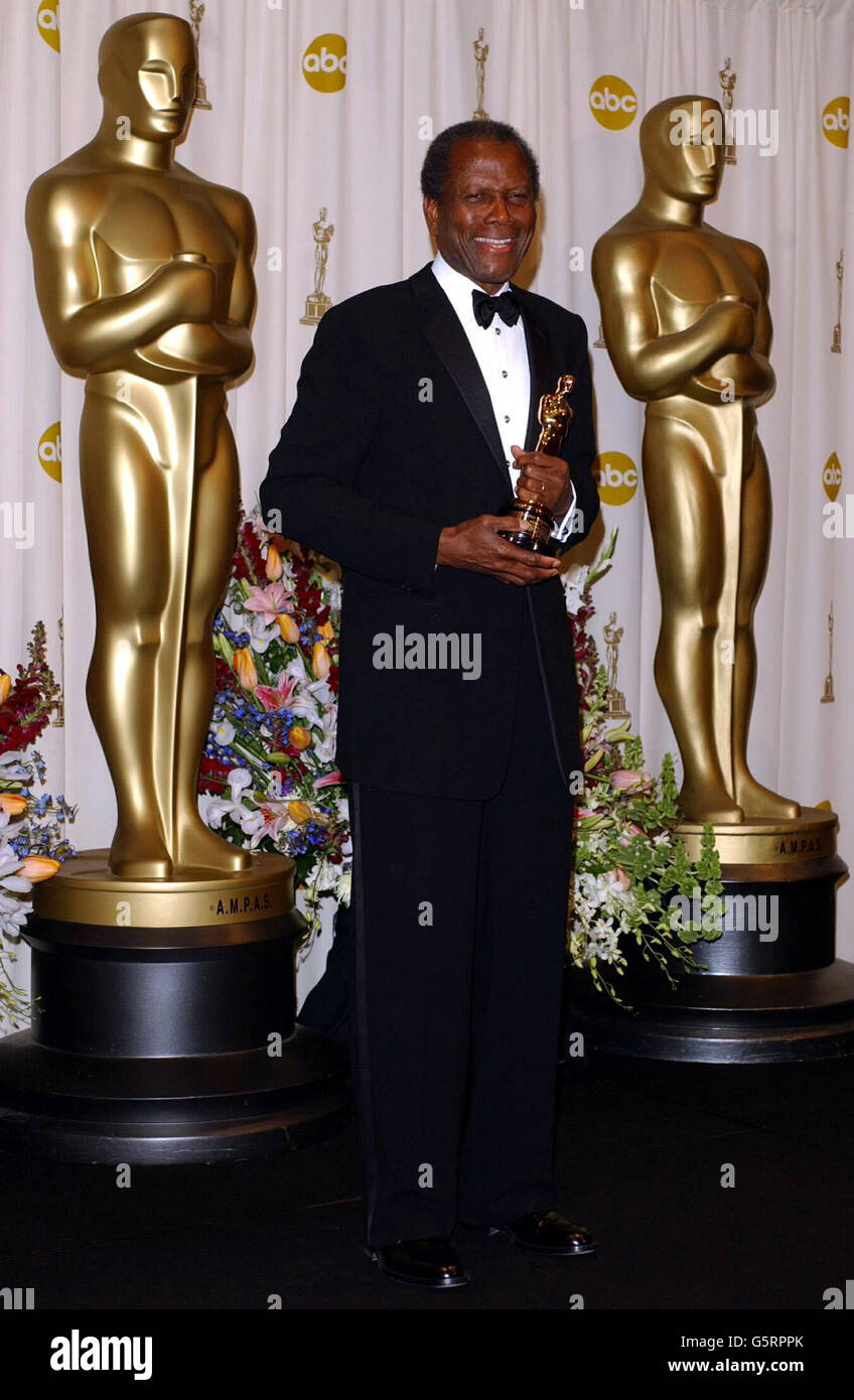 Sidney Poitier after receiving an Honary Award at the 74th Annual ...