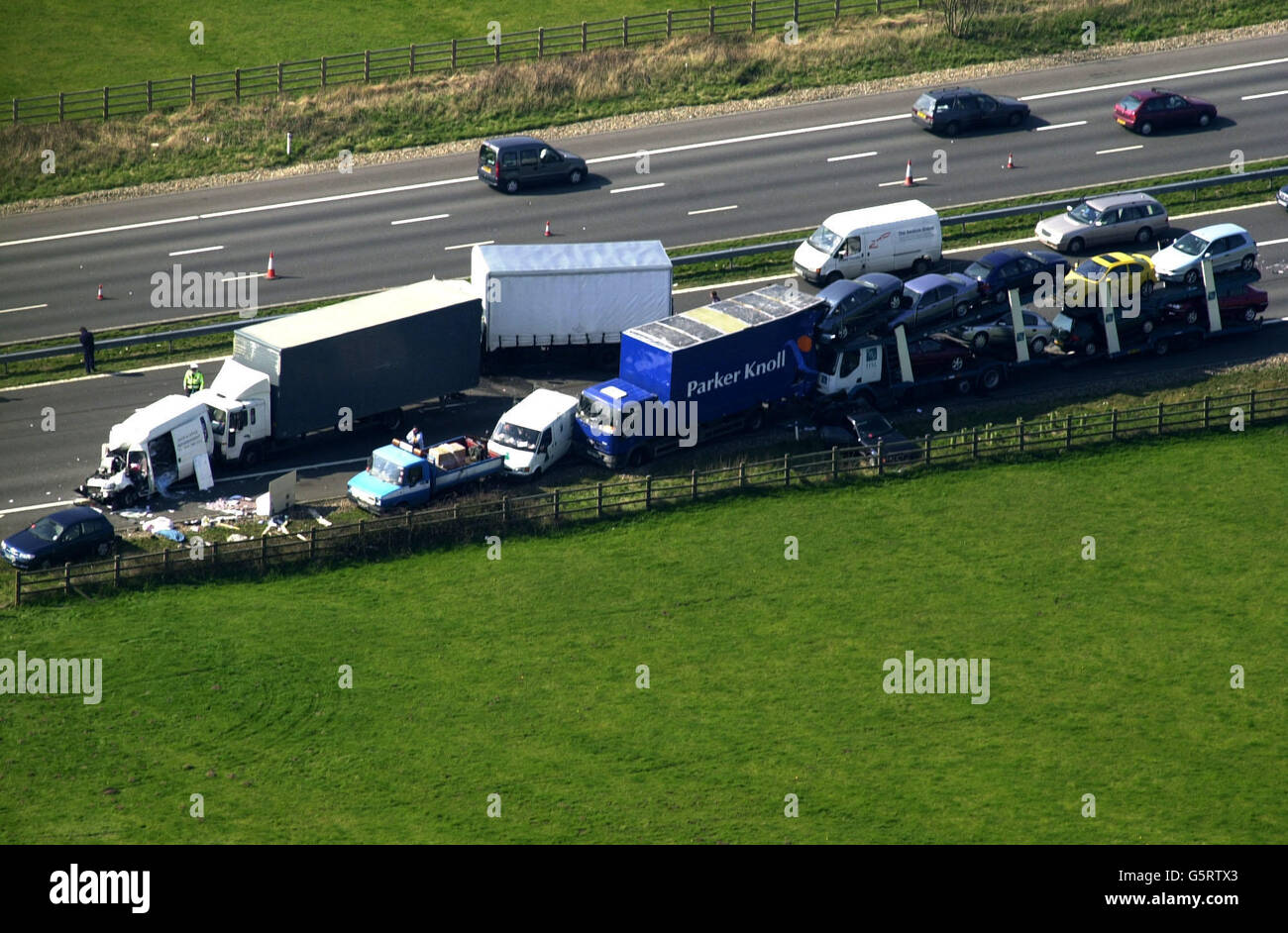 M40 accident hi-res stock photography and images - Alamy