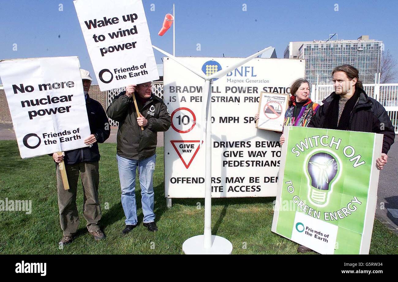 Power station protesting signs hi-res stock photography and images - Alamy