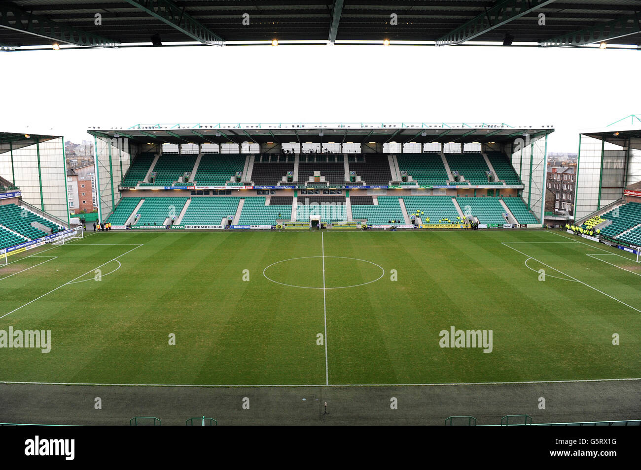 A general view of the interior of Easter Road stadium Stock Photo - Alamy