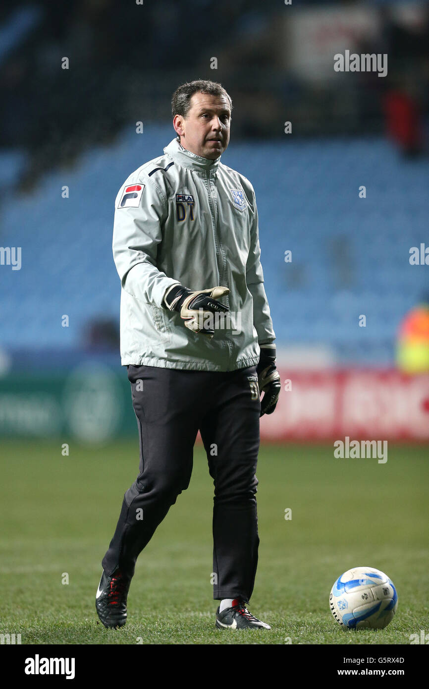 Tranmere rovers goalkeeper goalkeeping coach hi-res stock photography ...