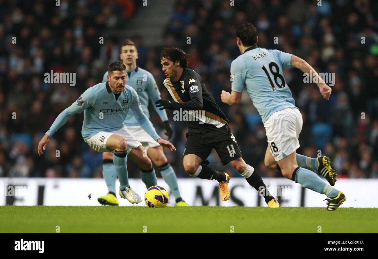 Manchester city defence hi-res stock photography and images - Alamy