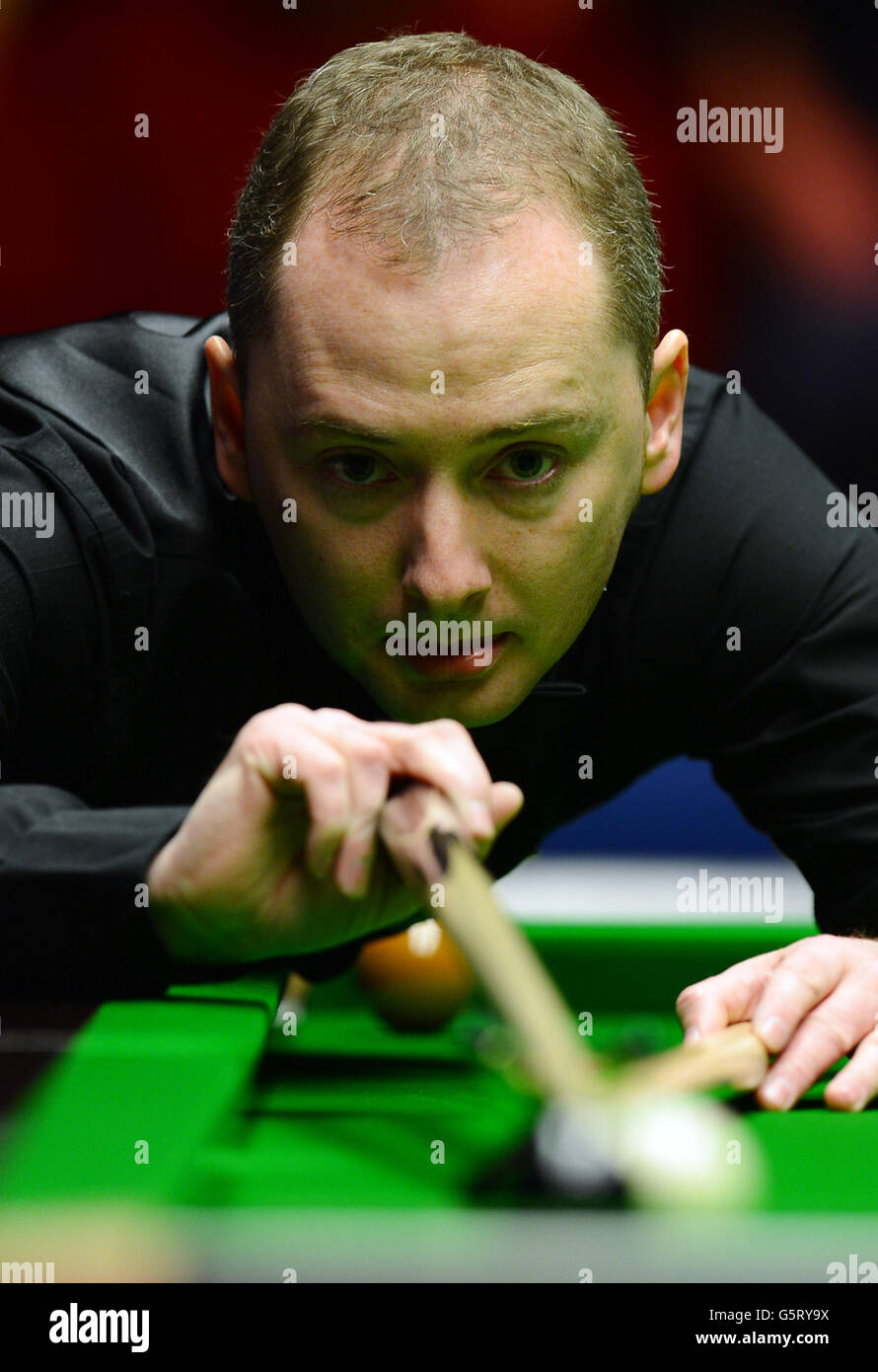 Sport snooker masters hi-res stock photography and images - Alamy