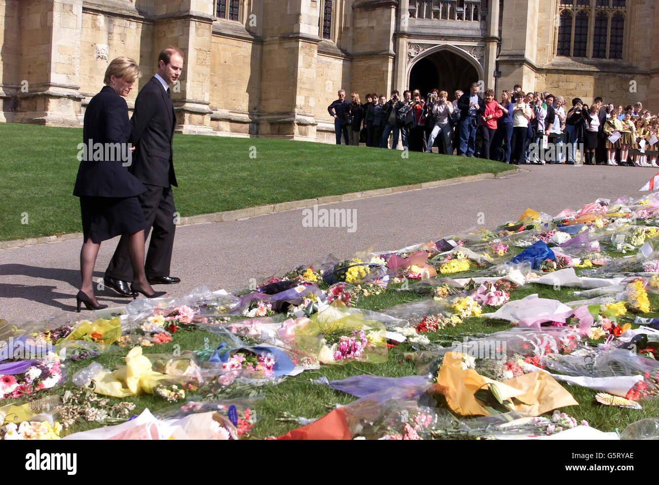 Queen Mother Death Stock Photo - Alamy