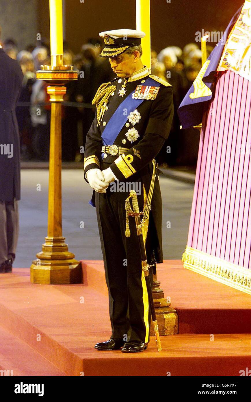 In 1936 mother stands hi-res stock photography and images - Alamy