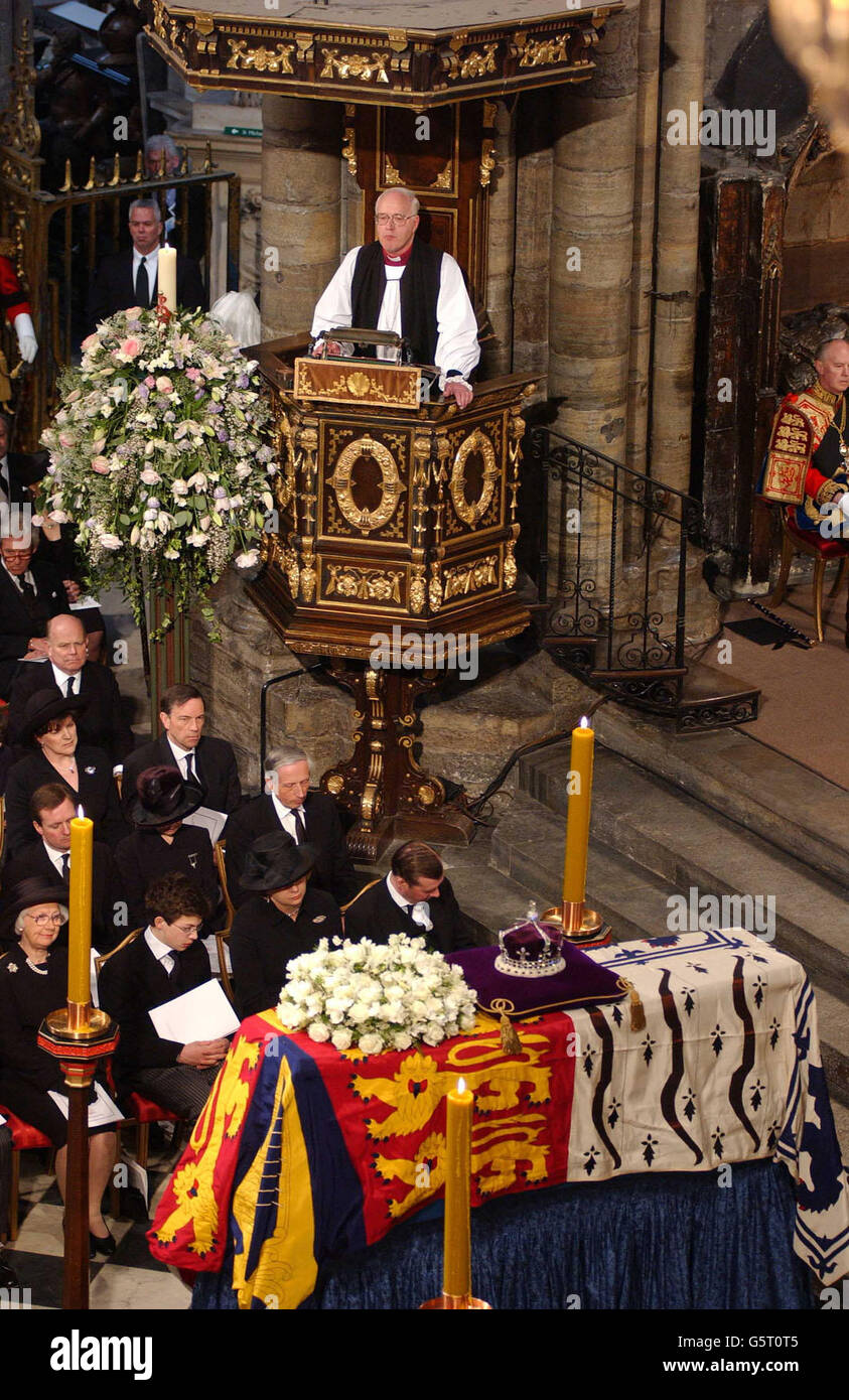 Archbishop of Canterbury George Carey conducts the funeral service of ...
