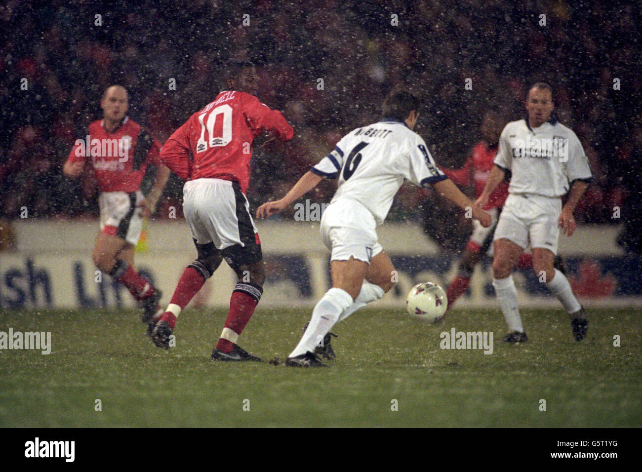 Kevin mabbutt hi-res stock photography and images - Alamy