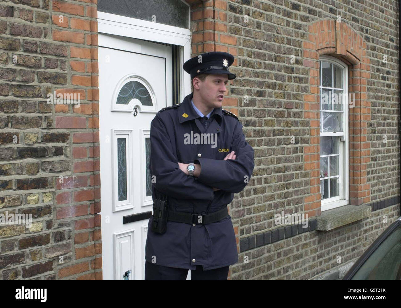A police officer stands guard Stock Photo - Alamy