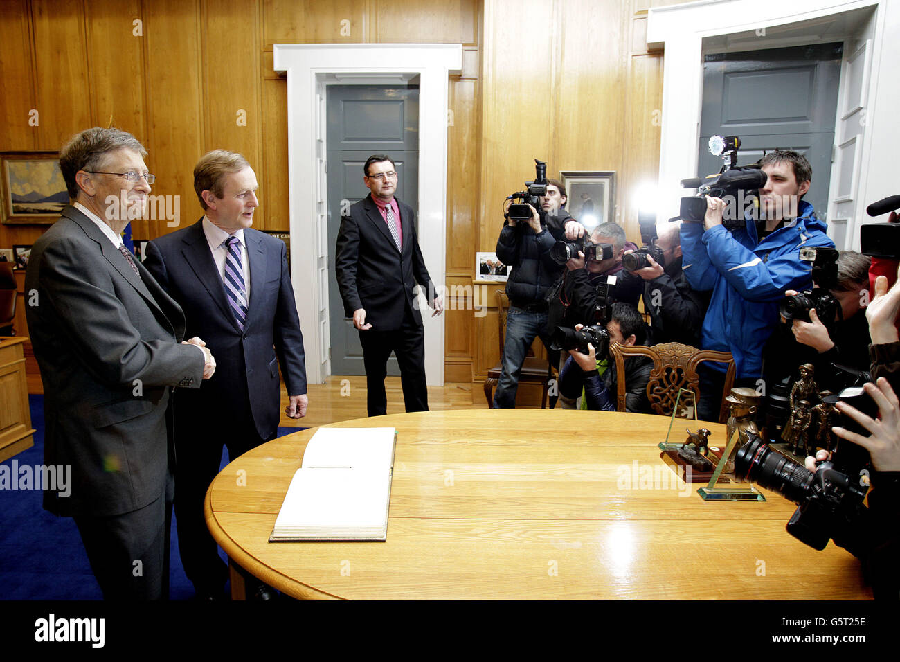 Bill gates hi-res stock photography and images - Alamy