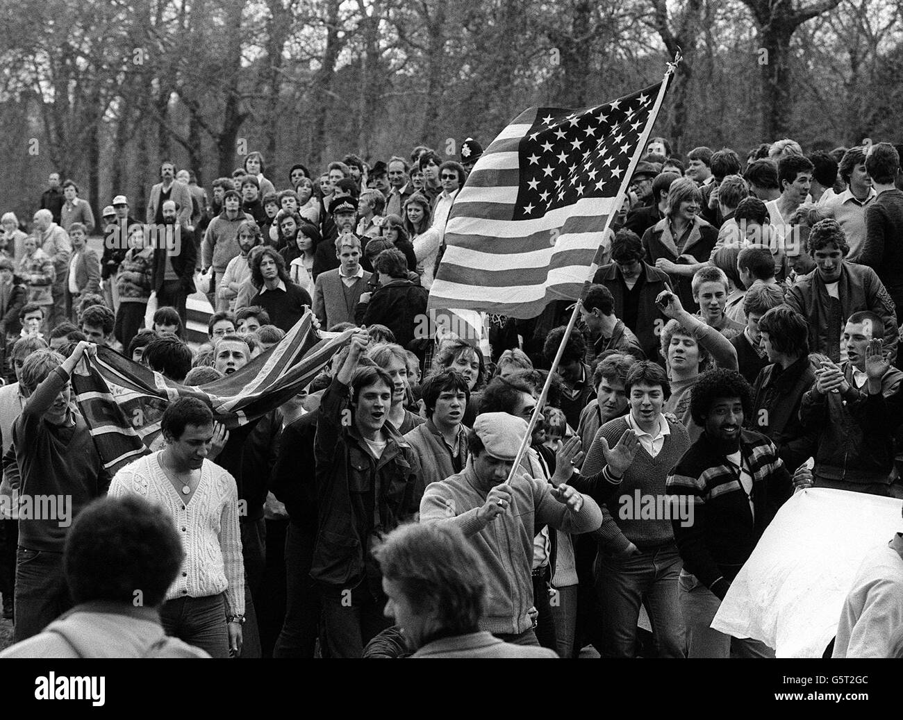 Support for Great Britain and the United States from these flag waving ...