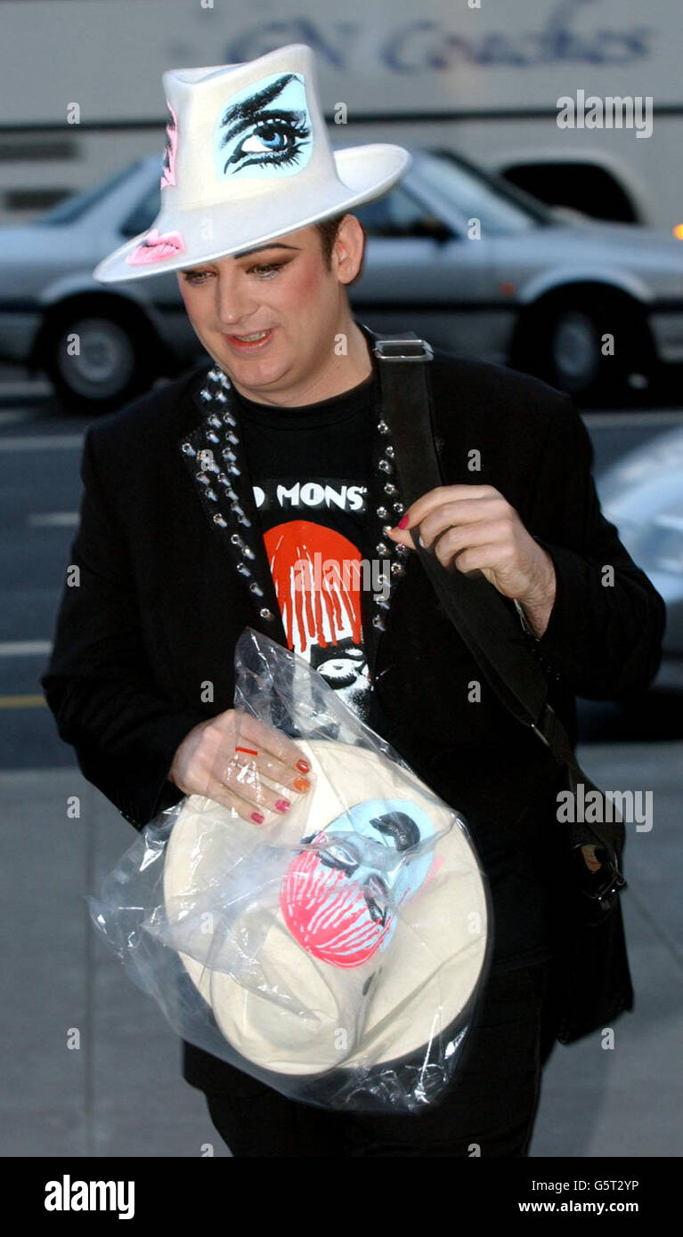 Philip Treacy Tribute 2002 Stock Photo - Alamy