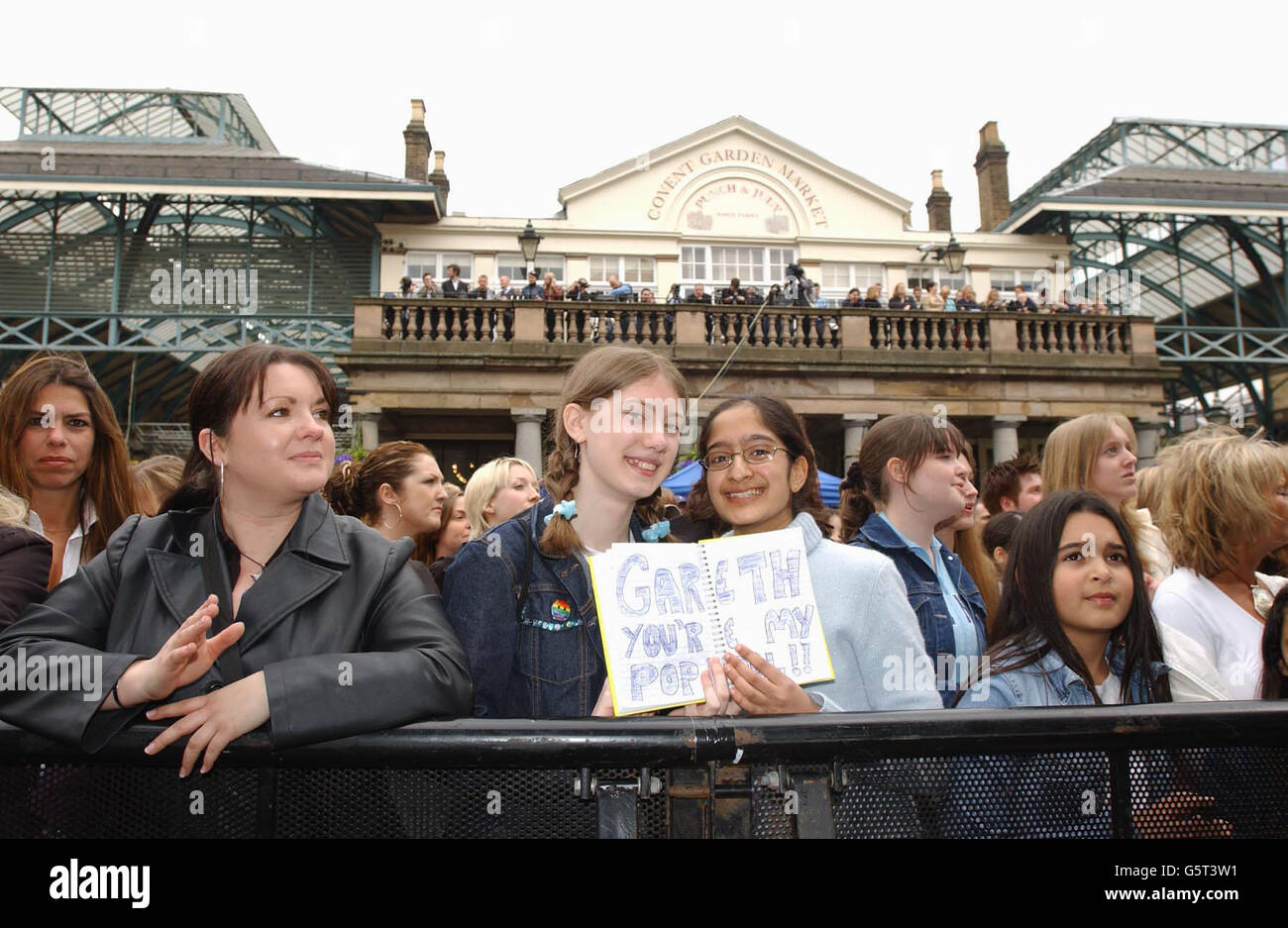 Pop Idols fans Stock Photo - Alamy
