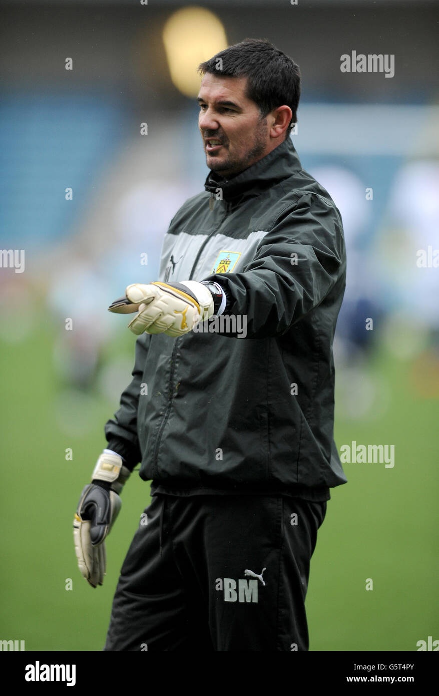 Goalkeeping coach billy mercer hi-res stock photography and images - Alamy