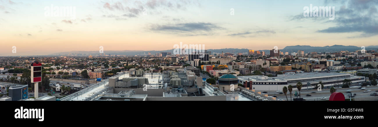 Los angeles skyline sunrise hi-res stock photography and images - Alamy