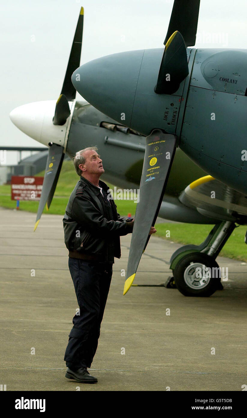 Squadron leader paul day hi-res stock photography and images - Alamy