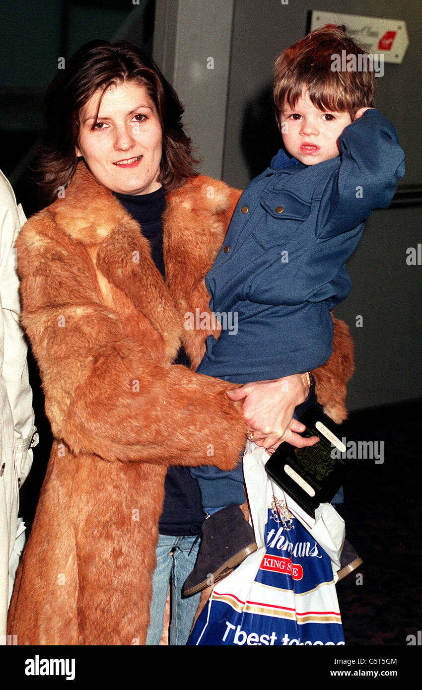 Julie Ride returns from Iraq Stock Photo - Alamy