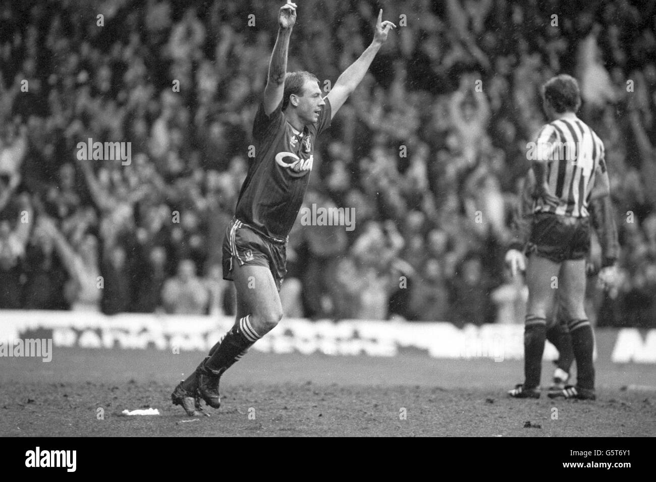 Steve McMahon celebrates scoring for Liverpool in their 4-0 win over ...