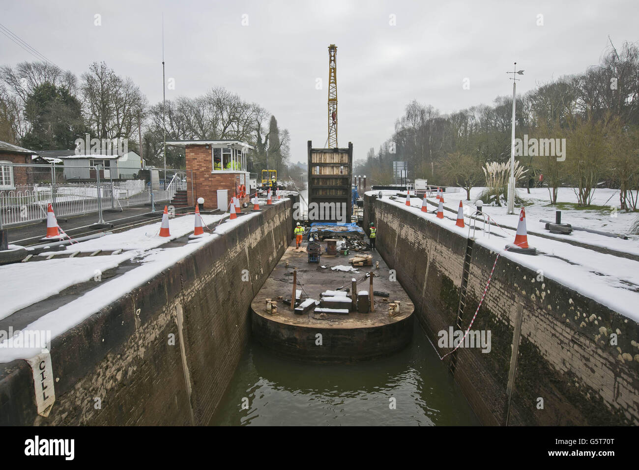 Lock gate replacement hi-res stock photography and images - Alamy
