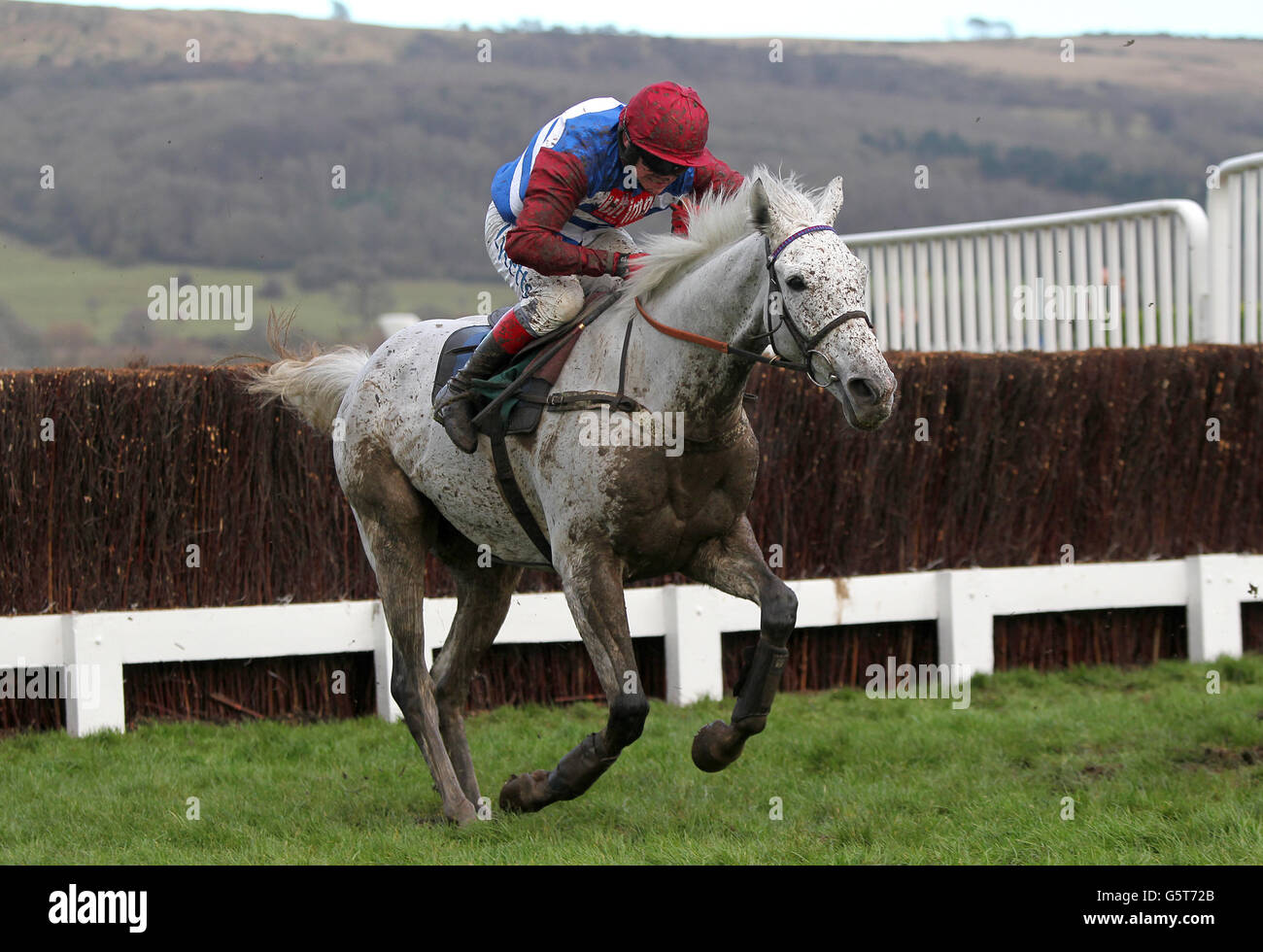 Walkon ridden by jockey Robert Thornton in action during The Paul ...