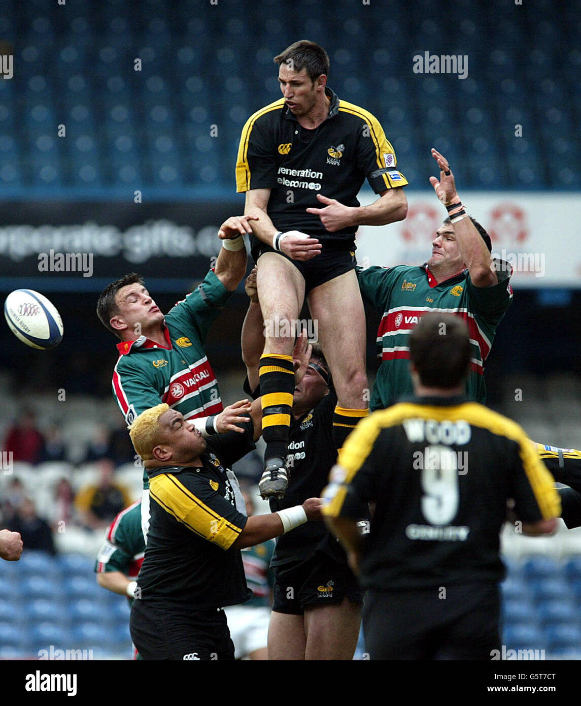 Sport rugby union action martin johnson hi-res stock photography and ...